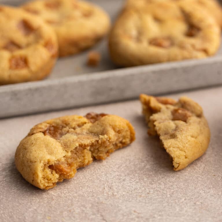 Caramel Cookies with Caramel Chunks