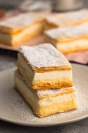 Cream Slices with Puff Pastry and Vanilla Cream